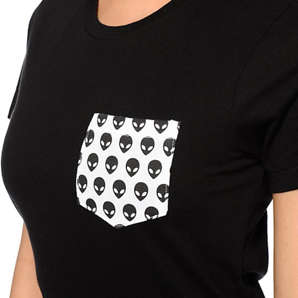 Tops | Alien Tshirt | Poshmark